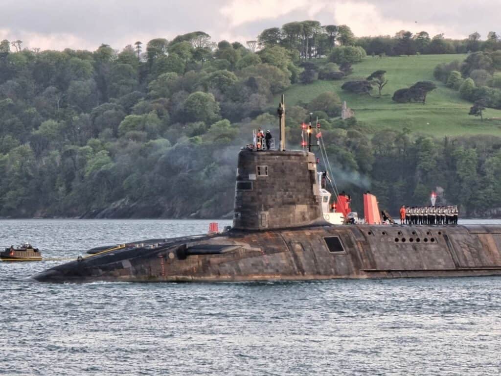 Rolls-Royce Secures Historic £9 Billion Nuclear Submarine Deal with UK ...